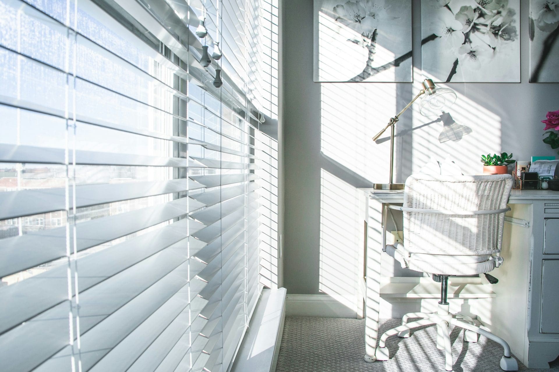Smart Blinds vs Traditional Blinds: Which is Best For You? - Visual ...
